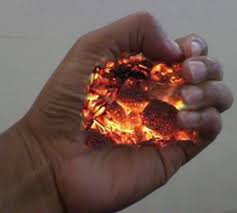 Penjelasan Indah Mengenai “Menggenggam Bara Api” - MuslimAfiyah